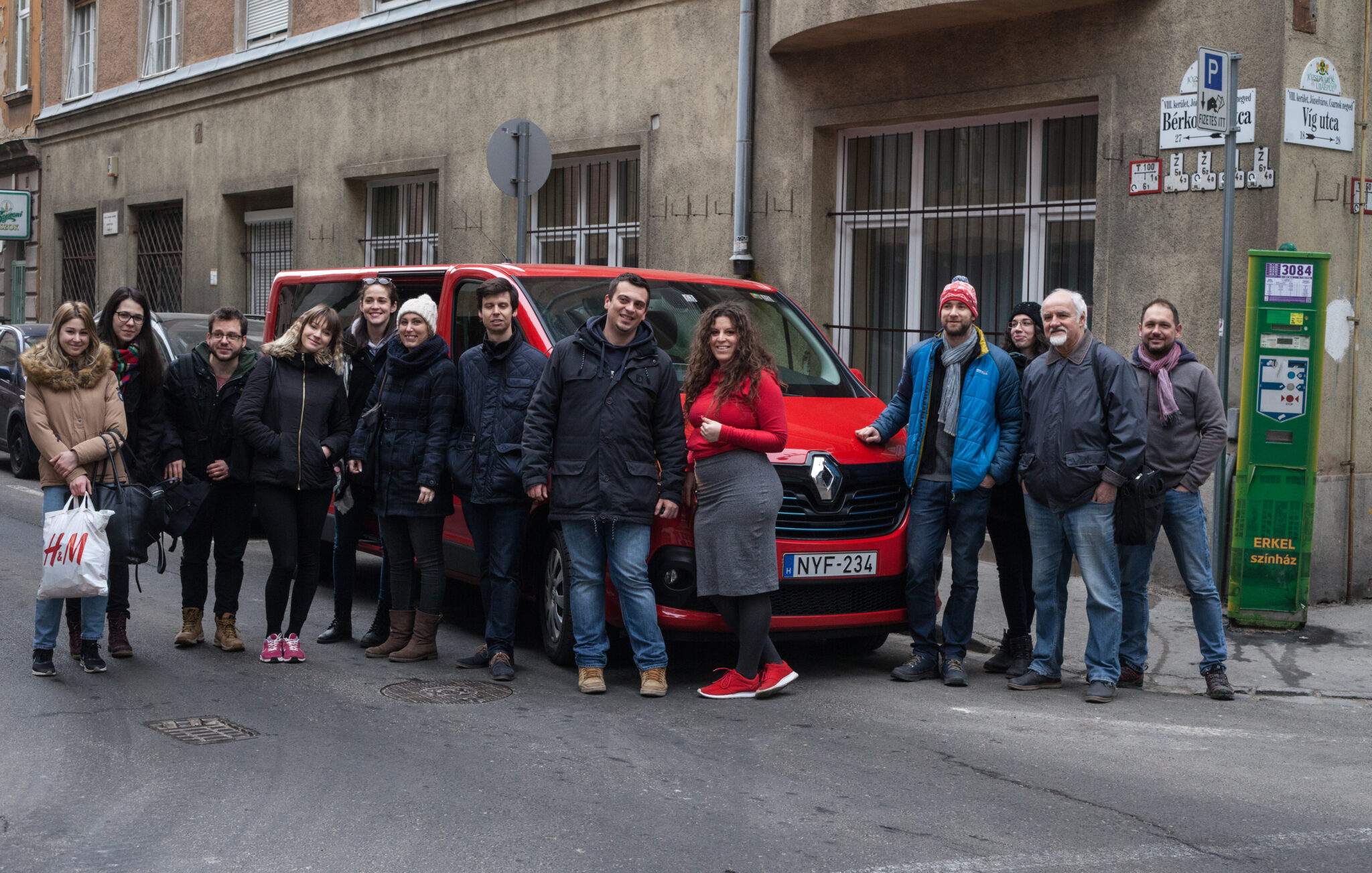 FOXPOST ZRT. - devwing.hu